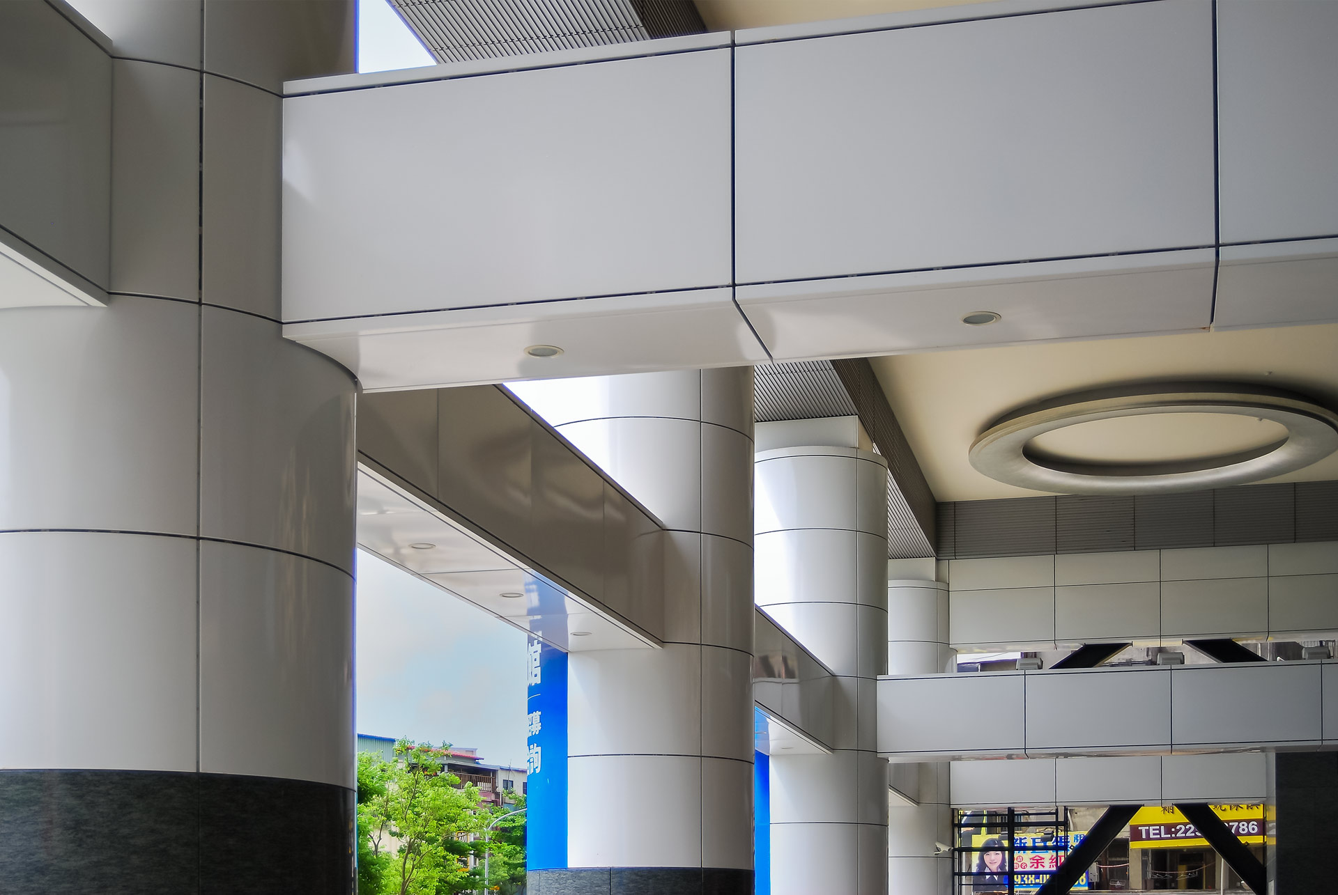 Architectural VE Panels: Maintenance-friendly Marvel of Skyscraper